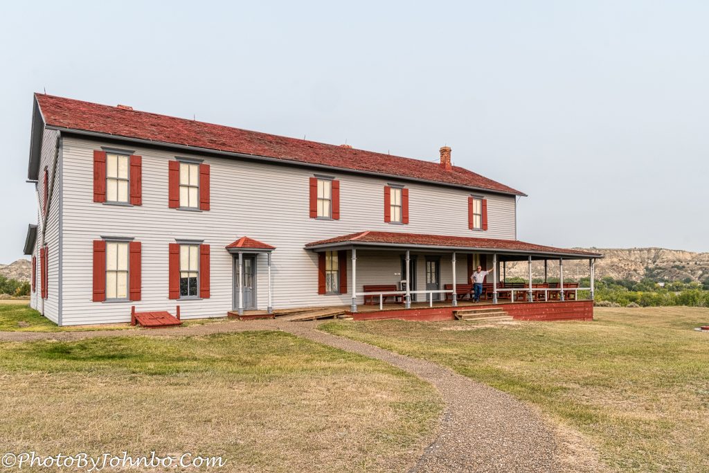 Chateau de Mores – A Palace on the Prairie – Journeys with Johnbo