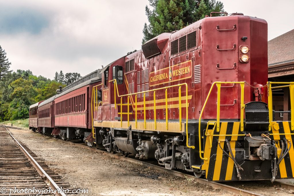 The Skunk Train – Ride the Rails Through the Redwood Forest – Journeys ...