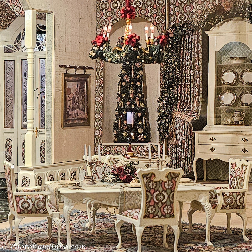 Mini Time Machine – Tucson’s Miniature Museum – Journeys with Johnbo